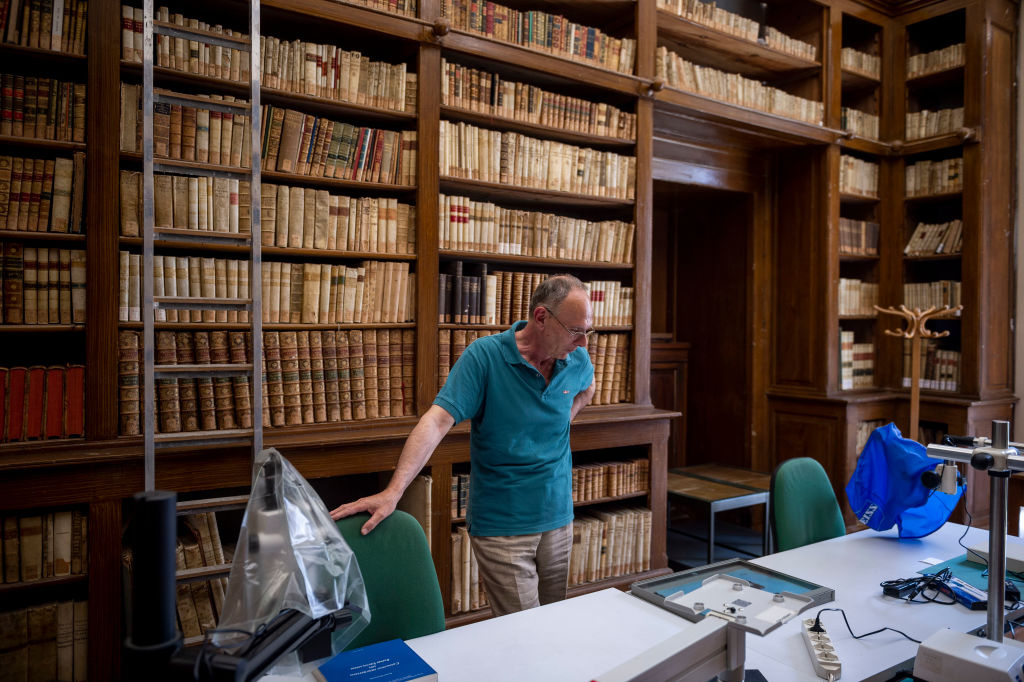 AI Decodes Ancient Roman Scroll