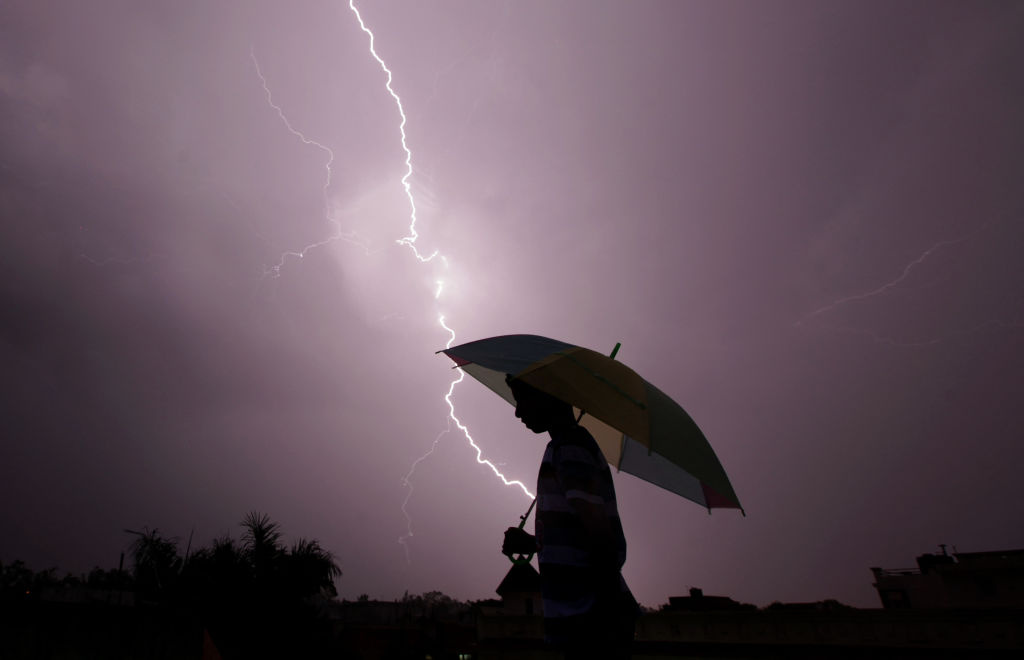 [STUDY] How Can You Survive Lightning Strikes? Simply Getting Your Skin ...