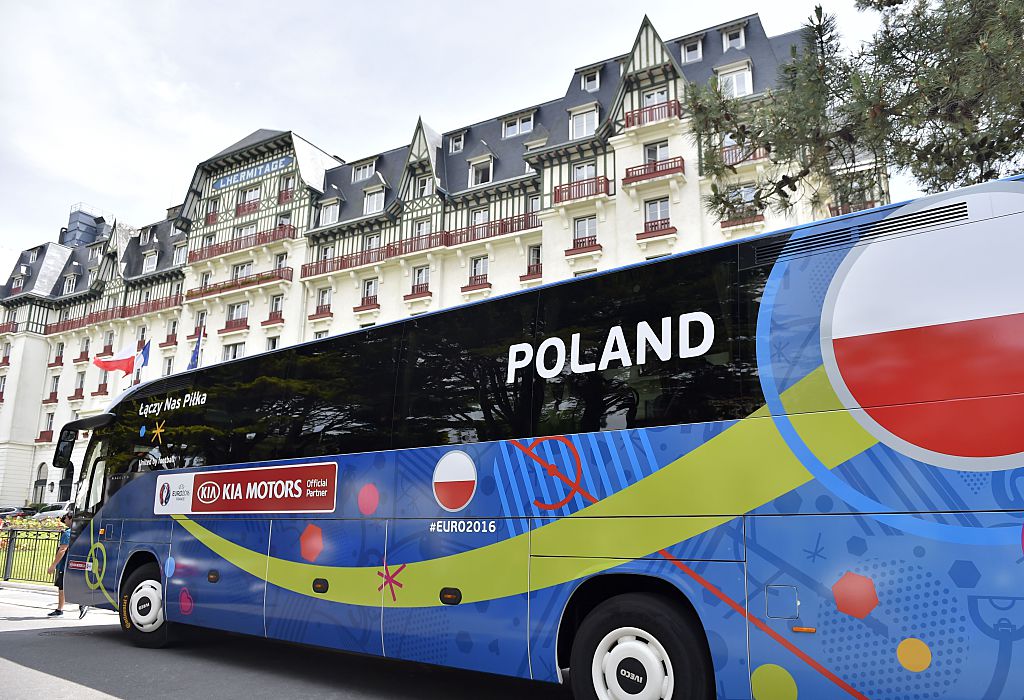 Poland Revives Controversial 666 Bus 'Route to Hel' for Summer Season