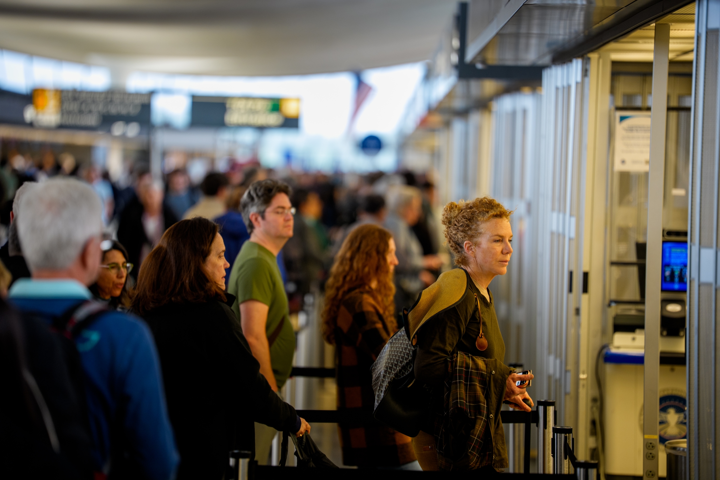 Why Travel Costs Remain High Even As Oil Prices Ease