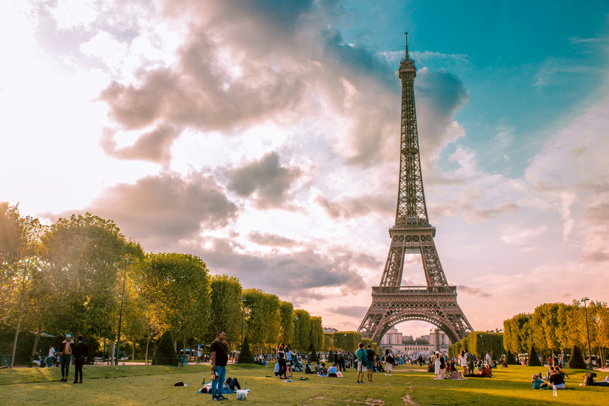 France Hits All-Time Heat Record As 40-45C Temperatures And Wildfire ...